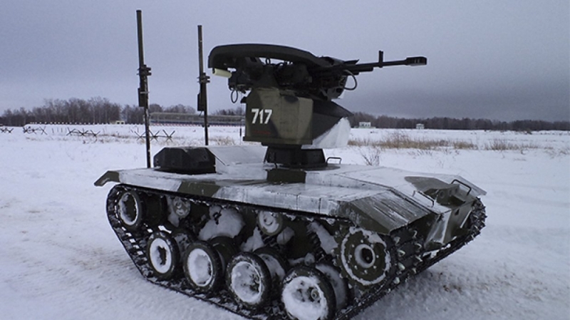 Russian military men test world's first kamikaze robot